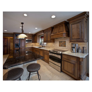 Colgate Whole House Remodel - Traditional - Kitchen - Milwaukee - by ...