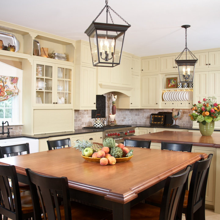 Colonial Kitchen - Photos & Ideas | Houzz