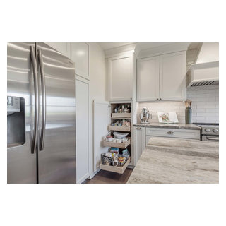 Colonial Maple Bright White Cabinets | Cabinets.com - Modern - Kitchen ...