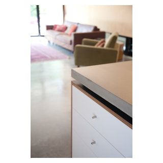 Concrete island benchtop with shadowline - Contemporary - Kitchen ...