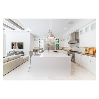 Contemporary & Cozy - Contemporary - Kitchen - Miami - by Kelly Marie ...