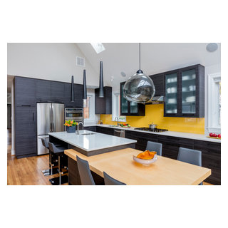 Contemporary Eat In Kitchen - Contemporary - Kitchen - DC Metro - by ...