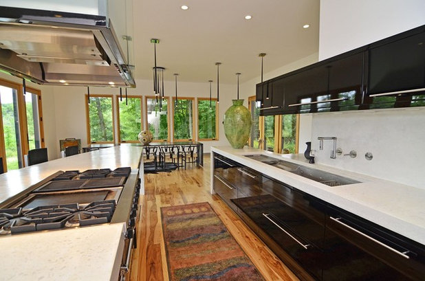 Houzz Tour: Contemporary Farmhouse Vineyard in Minnesota