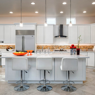 Small Square Kitchen - Photos & Ideas | Houzz