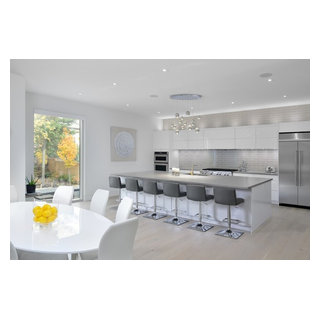 Contemporary Toronto Home Design - Contemporary - Kitchen - Toronto ...