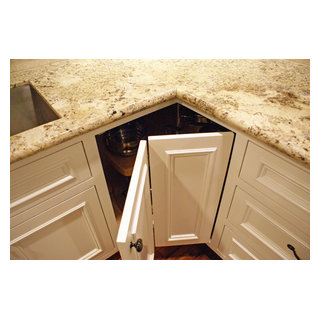 Corner Cabinet with Lazy Susan - Craftsman - Kitchen - Los Angeles - by ...