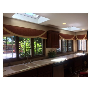 Cornices - Transitional - Kitchen - Chicago - by Blazeks Home ...