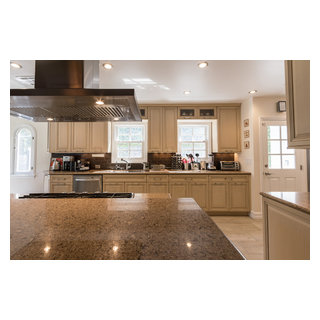 Costa Kitchen - Traditional - Kitchen - Los Angeles - by Designer ...