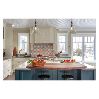 Countryside Traditional Kitchen - Astro Design - Ottawa - Traditional ...