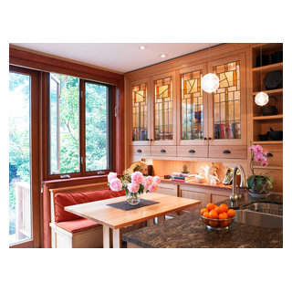 Cozy Booth Kitchen - Craftsman - Kitchen - Toronto - by Anne Bancroft ...