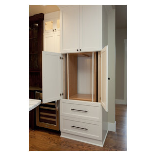 Craftsman Kitchen - Traditional - Kitchen - Portland - by nicole helene ...