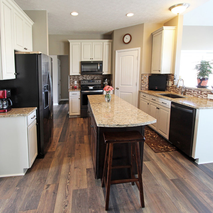 Cream Quartz Countertops - Photos & Ideas | Houzz