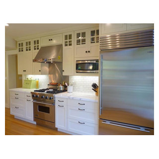 Creamy Calacatta Kitchen - Classique Chic - Cuisine - San Francisco - par SJ&J Design | Houzz