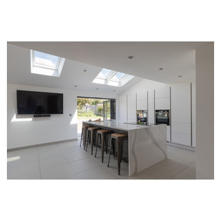 Creating the wow factor - Contemporary - Kitchen - Hampshire - by Eco ...