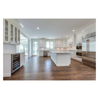 Custom Built Spec Home with Amazing Detail - Classique - Cuisine - New ...