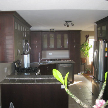 Stacked Upper Cabinets - Photos & Ideas | Houzz