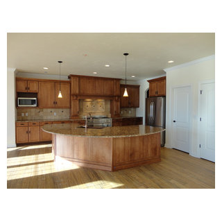Custom Home IV - Traditional - Kitchen - Milwaukee - by Hillcrest ...