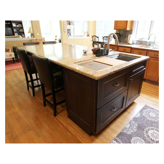 Custom Island with 4' Galley Workstation with Quartz Countertop ...
