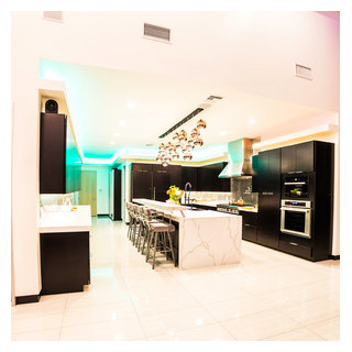 Custom modern house - Modern - Kitchen - Phoenix - by JCL Design ...