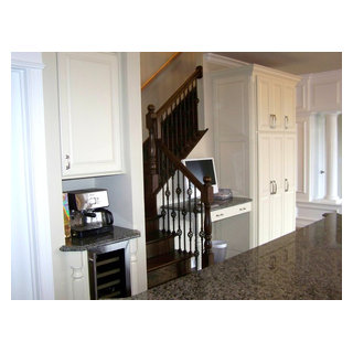 Dado - Traditional - Kitchen - Chicago - by JandB Kitchen Designs | Houzz