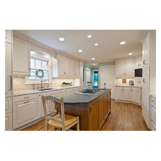 Dallas/ Traditional - Traditional - Kitchen - Dallas - by The Kitchen ...