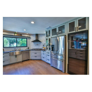 Davis - Kitchen - Sacramento - by HOUSEIDEA | Houzz