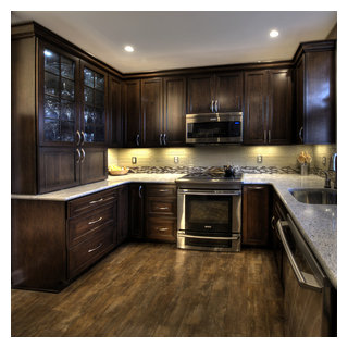 DC Row Home Kitchen - Range - Traditional - Kitchen - DC Metro - by ...