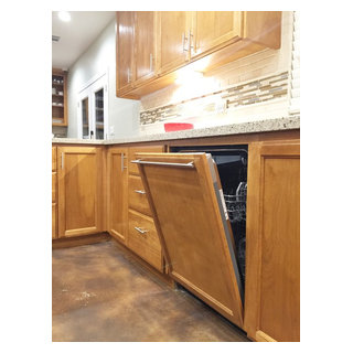 Denis Kitchen - Traditional - Kitchen - Sacramento - by Kiwi Woodworks ...
