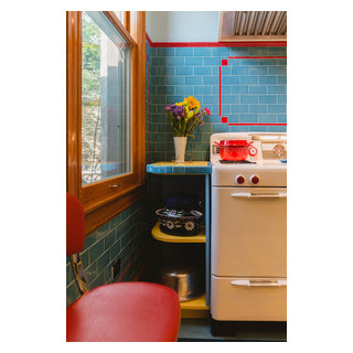 Depression-Era Art Deco Style Inspires a Chicago Kitchen - Midcentury ...