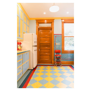 Depression-Era Art Deco Style Inspires a Chicago Kitchen - Midcentury ...