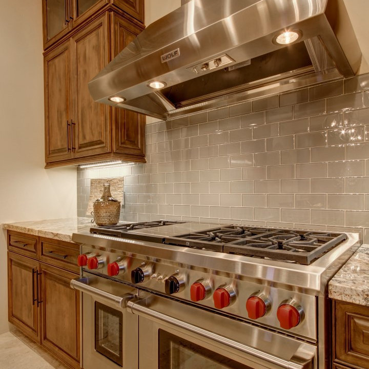 48 Wolf Gas Range - Photos & Ideas | Houzz