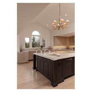 Divine Kitchen in Darnestown - Transitional - Kitchen - DC Metro - by ...