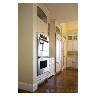 Divine Kitchens LLC - Traditional - Kitchen - Boston - by Divine Design ...