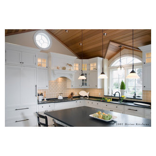 Divine Kitchens LLC - Traditional - Kitchen - Boston - by Divine Design ...