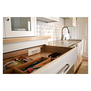 Docking Drawer Blade - Kitchen In-Drawer Charging Outlet - Modern ...