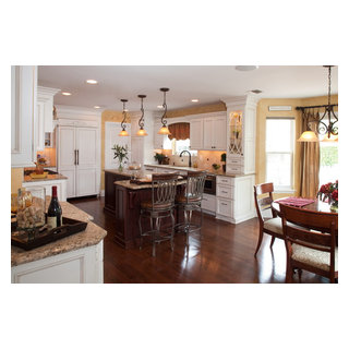 Donna Place - Traditional - Kitchen - New York - by Beautiful Spaces ...