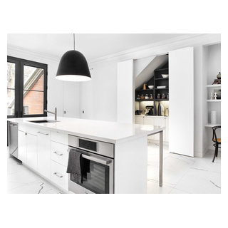 East Annex Kitchen - Contemporary - Kitchen - Toronto - by Palmerston ...