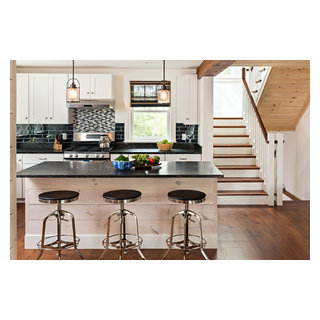 Eastham kitchen with Cape Associates - Beach Style - Kitchen - Boston ...