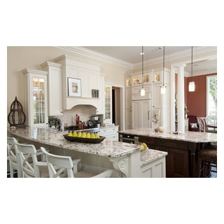 Ecuador White Kitchen - Traditional - Kitchen - Atlanta - by AGM ...
