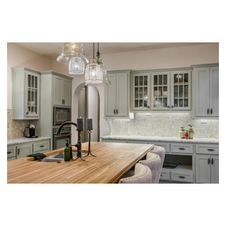 Kitchen - Traditional - Kitchen - Dallas - by Heritage Design Studio ...