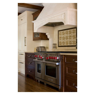 English Tudor - Craftsman - Kitchen - Chicago - by Jean Stoffer Design ...
