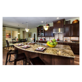 Erwin - Traditional - Kitchen - Houston - by David Weekley Homes | Houzz