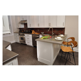 Evanston Kitchen Rehab - Contemporary - Kitchen - Chicago - by Nicholas ...