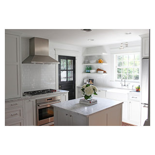 Evergreen Kitchen - Traditional - Kitchen - Other - by Vaneri Studio ...