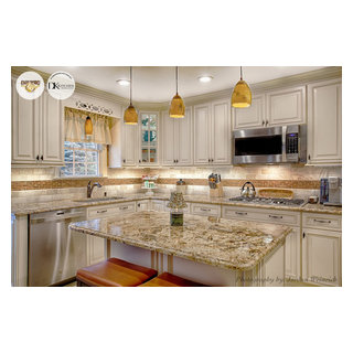 Fabuwood Kitchens Built By DK Kitchen Design Center - Traditional ...