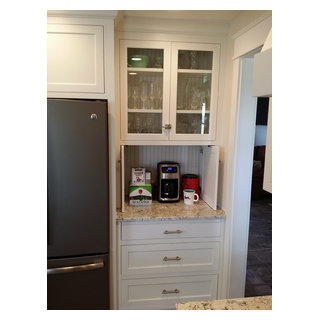 Farmhouse - Farmhouse - Kitchen - Other - by Custom Corners LLC | Houzz