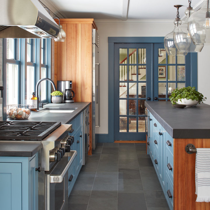 75 Beautiful Farmhouse Kitchen Design Ideas & Pictures | Houzz