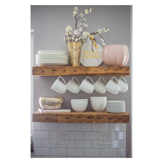 Farmhouse Kitchen Design - Farmhouse - Kitchen - Chicago - by Monika ...