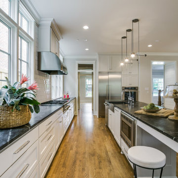 Bright Kitchen - Photos & Ideas | Houzz