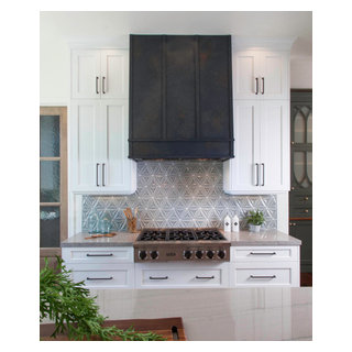 Farmhouse on the Hills - Farmhouse - Kitchen - Denver - by Signature ...